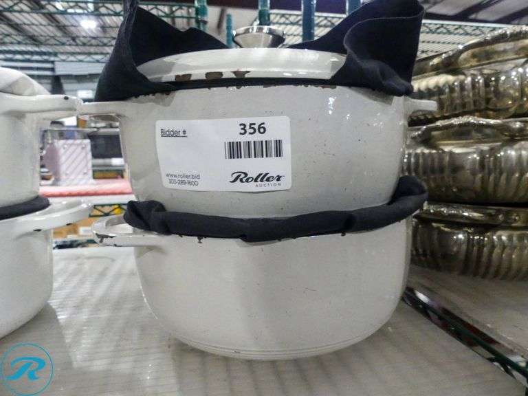 (2) Lodge, 5.7L Enamel Dutch Ovens - Roller Auctions