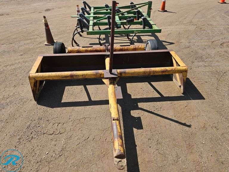 Garfield 6DS10 10' Pull Behind Drag Box Attachment - Roller Auctions