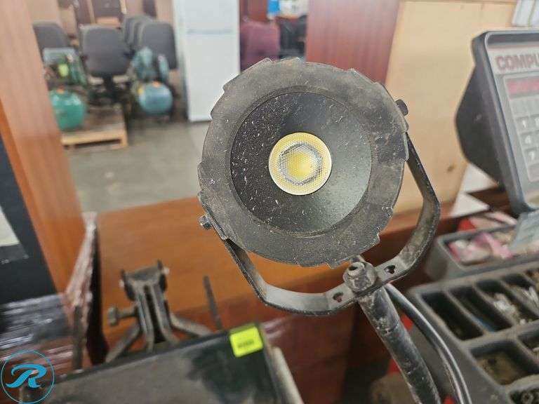 Branick 5120 Tire Spreader Repair Stand - Roller Auctions