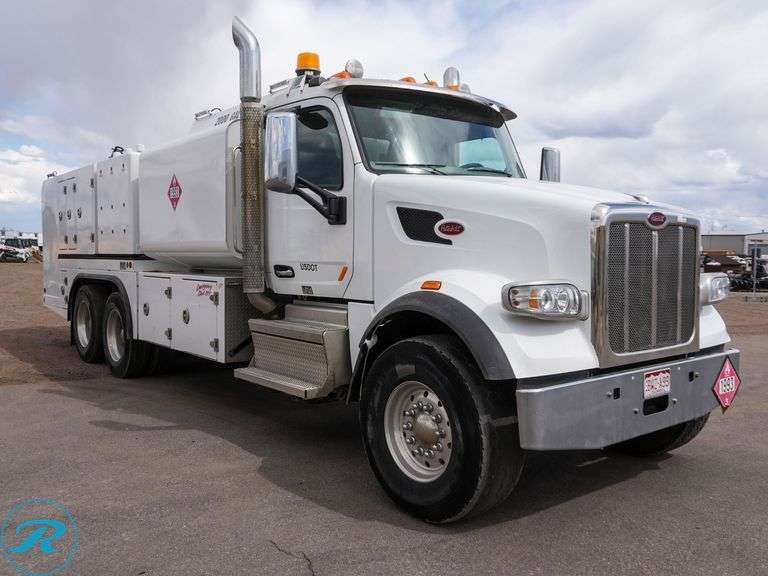 2021 Peterbilt 567 T/A Fuel and Lube Truck - Roller Auctions