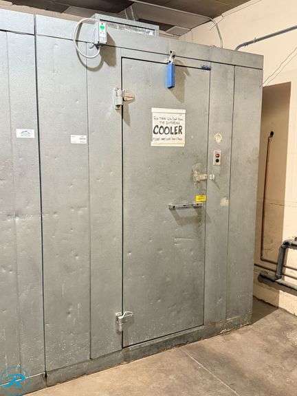 Norlake Self Contained Walk-In Cooler With Compressor and Condenser, 72 ...