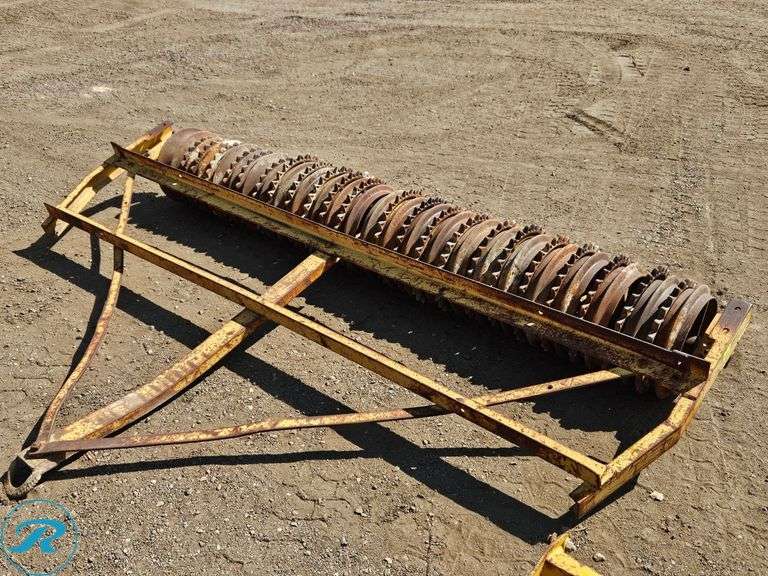 Schmeiser 8' Pull Behind Cultipacker Attachment - Roller Auctions