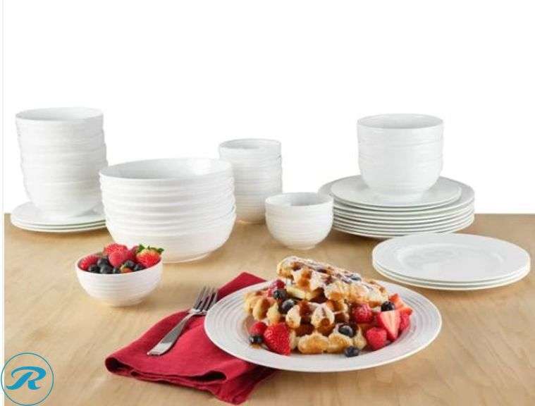 Mikasa Ciara 40-piece Bone China Dinnerware Set - Roller Auctions