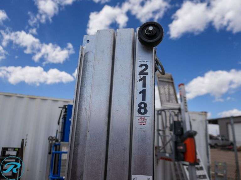 Sumner 2118 18' 4" Contractor Lift - Roller Auctions