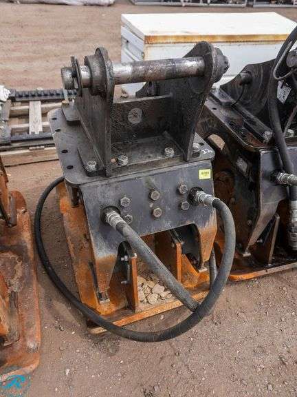 Caterpillar CVP40 Hydraulic Hed Shaker Attachment To Fit Caterpillar ...