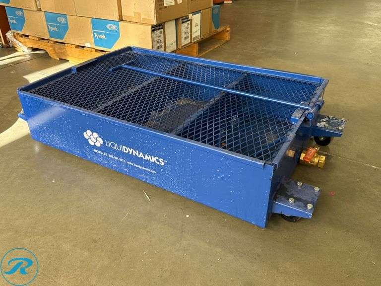 Liquid Dynamics Blue Metal Spill Containment Cart with Grid Top ...