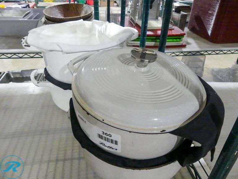 (2) Lodge, 5.7L Enamel Dutch Ovens - Roller Auctions