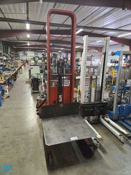 Lee Engineering Co. Presto Model B776-2000 Electric Lift Truck, 2000 ...