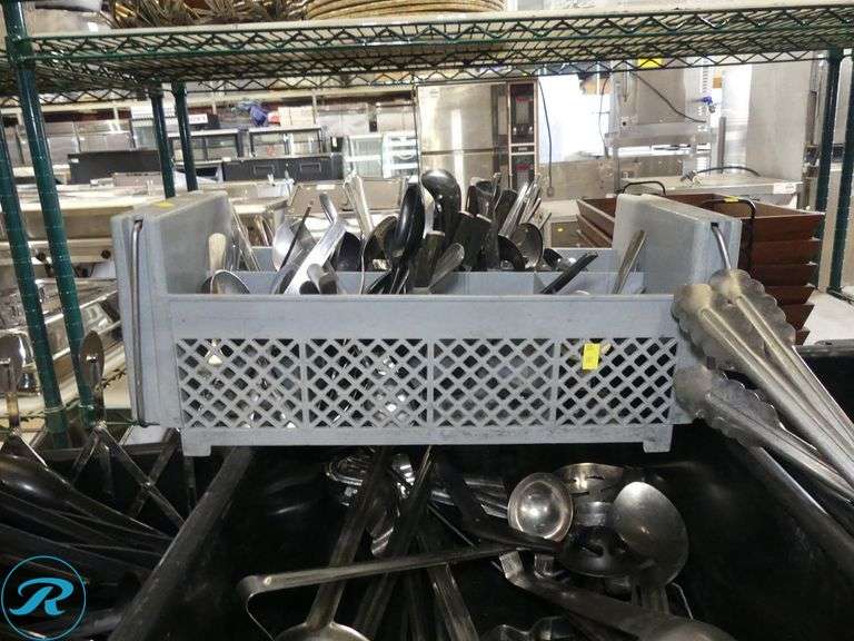 Shelf Of Kitchen Utensils & Tubs - Roller Auctions