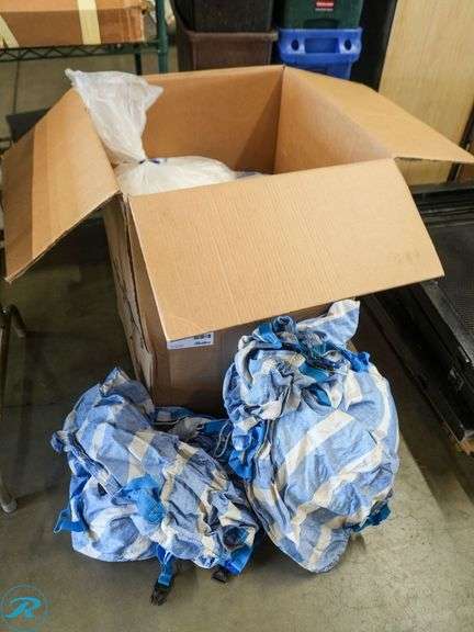 Box of Rags and Bags - Roller Auctions