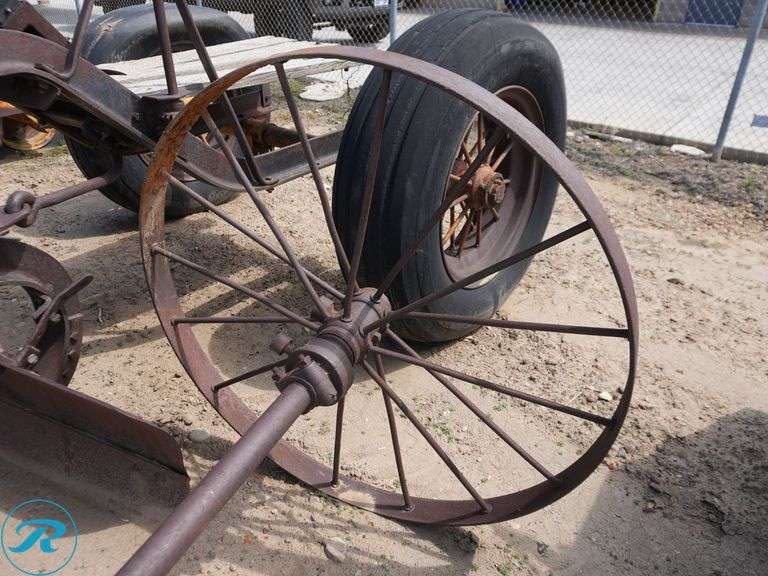 Wagon Axle With metal Wheels, 79" x 44" Wheels - Roller Auctions