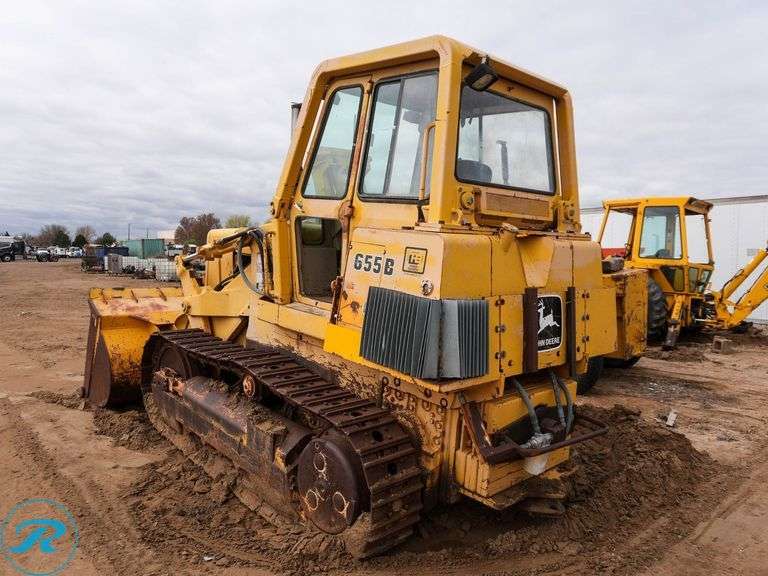 John Deere 655B Crawler Loader - Roller Auctions