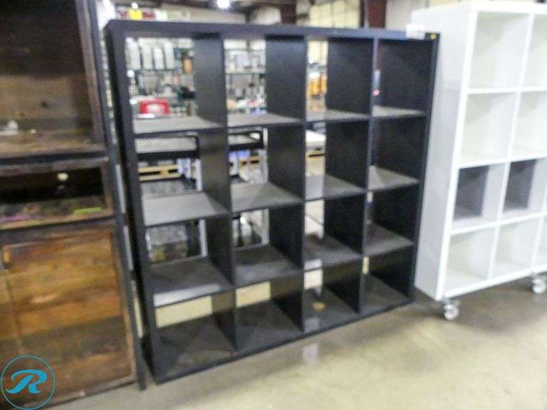 16-Cubby Shelf - Roller Auctions