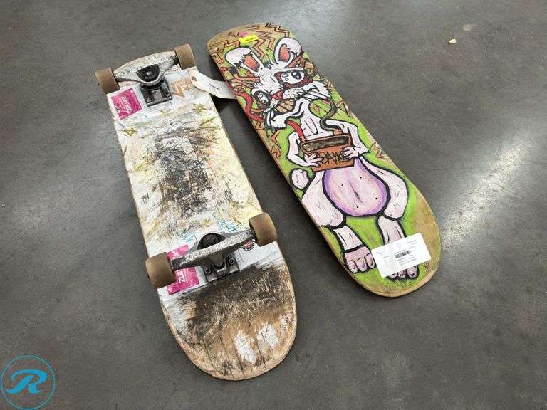 (2) Skateboards - Roller Auctions