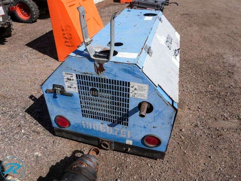 2010 Genie Skid Mounted Engine - Roller Auctions