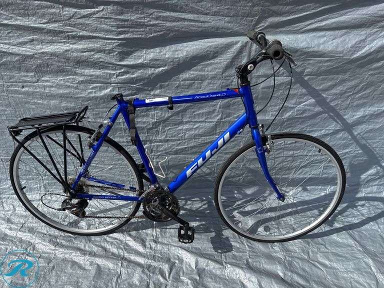 Fuji Absolute 4.0 Blue Hybrid Bicycle with Rear Rack - Roller Auctions