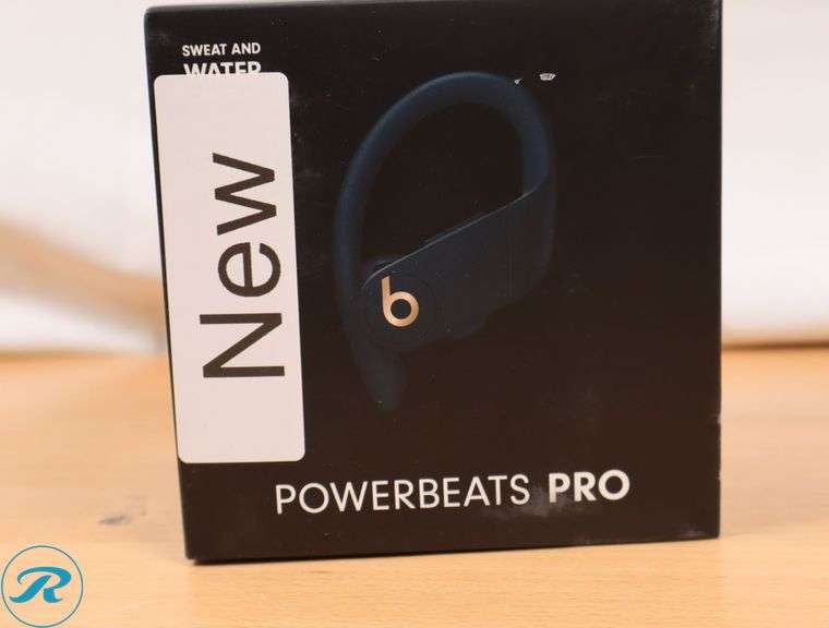 Powerbeats Pro True Wireless Earbuds, Navy - New - Roller Auctions