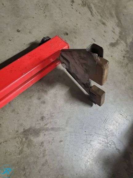 Adjustable Engine Support Bar with Rubber Pads and Screws - Roller Auctions