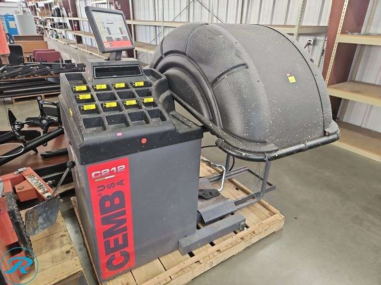 2016 Cemb C212 Wheel Balancer, 115V - Roller Auctions