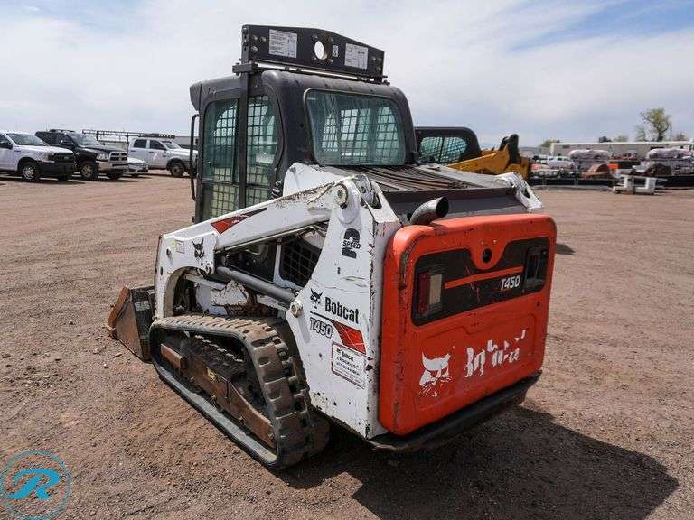 2017 Bobcat T450 Crawler Skid Steer Loader - Roller Auctions