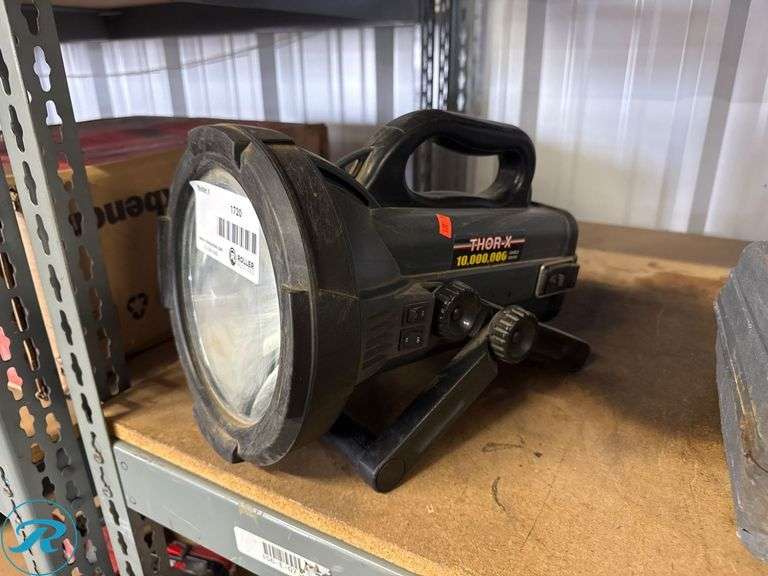 Thor-X 10,000,000 Candlepower Spotlight with Adjustable Stand - Roller ...