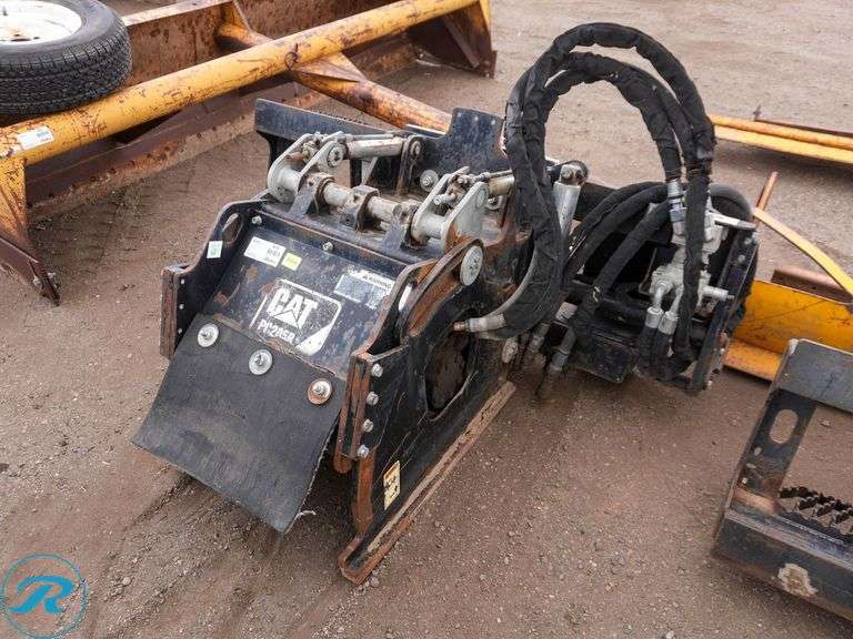 Caterpillar PC205B Standard Flow Hydraulic Cold Planer Attachment To ...