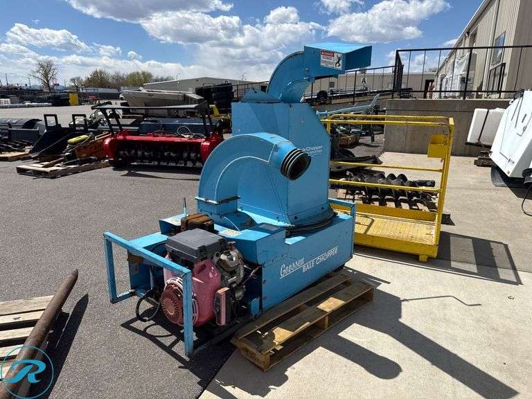 Goossen Bale Chopper Model 7100 with Honda Gas Engine - Roller Auctions
