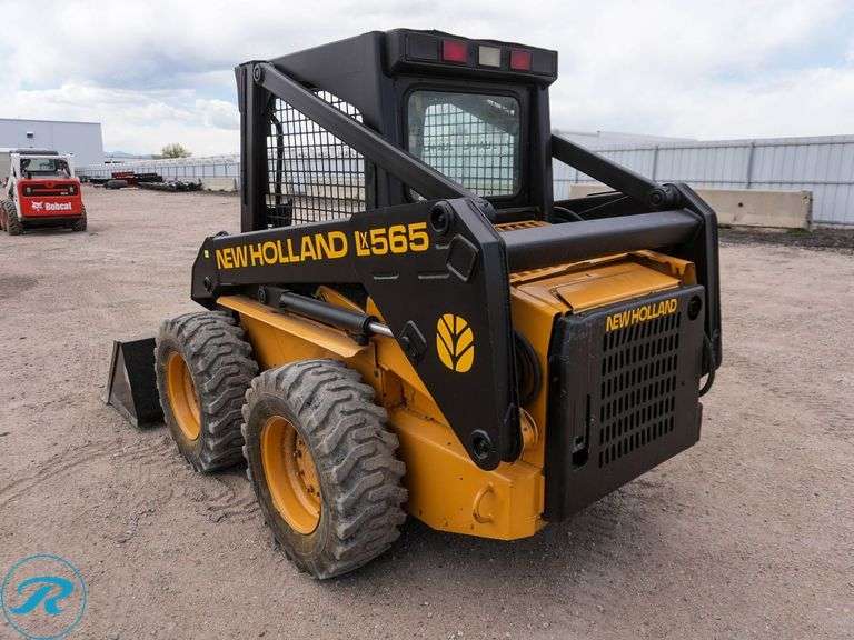 1995 New Holland LX565 Skid Steer Loader - Roller Auctions