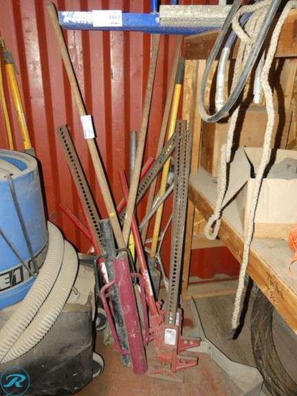 Farm Jacks, Post Pounders and Post Hole Diggers - Roller Auctions