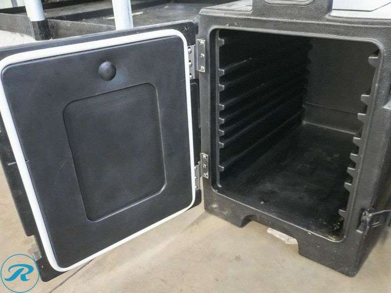 Carlisle Keep Warm Box - Roller Auctions