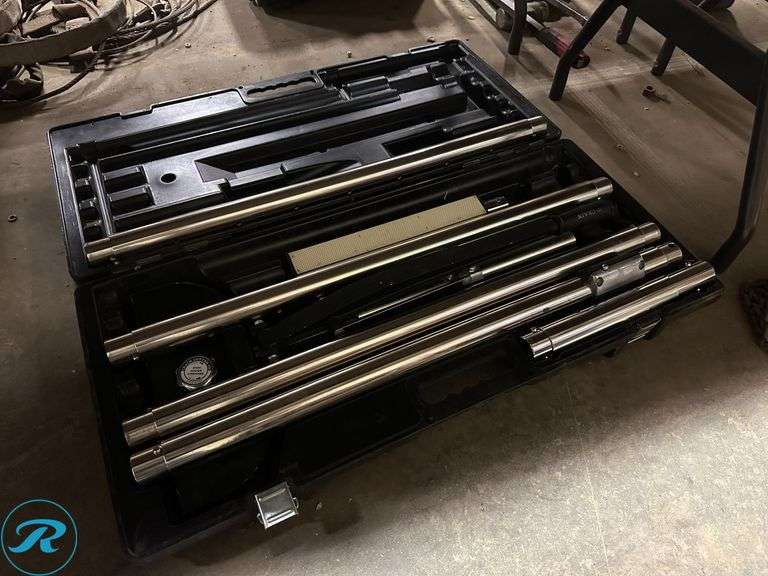 Crain 500 Carpet Stretcher Kit - Roller Auctions