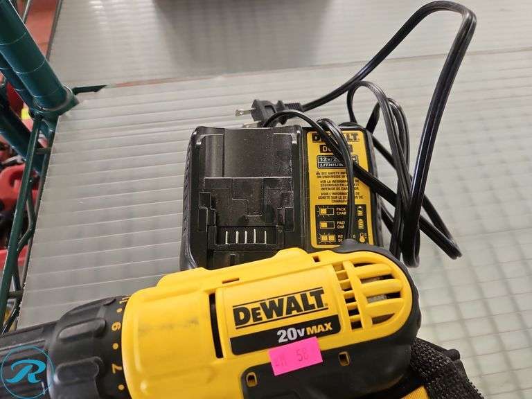 DeWalt DCD771 Drill With Battery and Charger, 20V - Roller Auctions
