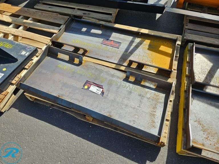 (2) New Land Honor UAP-16-45W Skid Steer Adaptor Plates - Roller Auctions