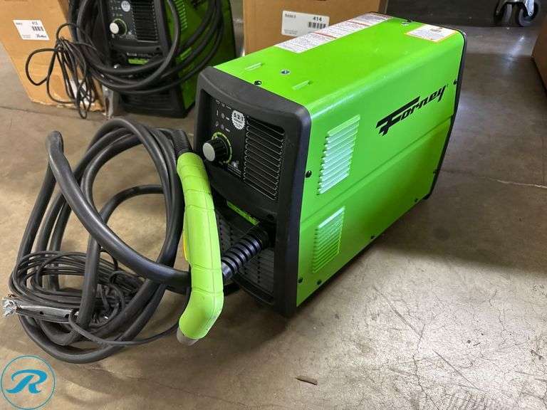 Forney 325P Plasma Cutter with Cables, 120V, 20 Amps - Roller Auctions