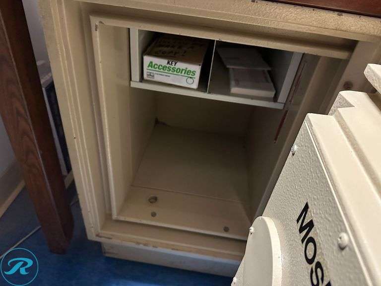Mosler 13 Combination Safe - Roller Auctions