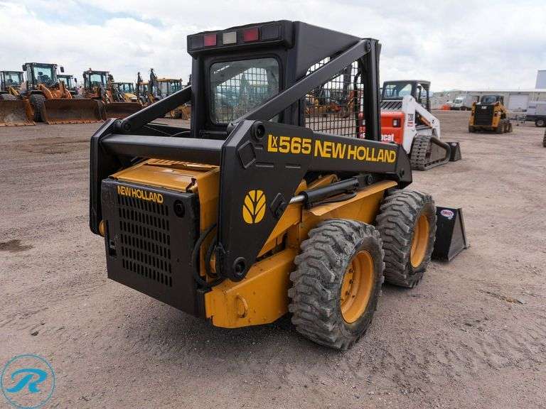 1995 New Holland LX565 Skid Steer Loader - Roller Auctions
