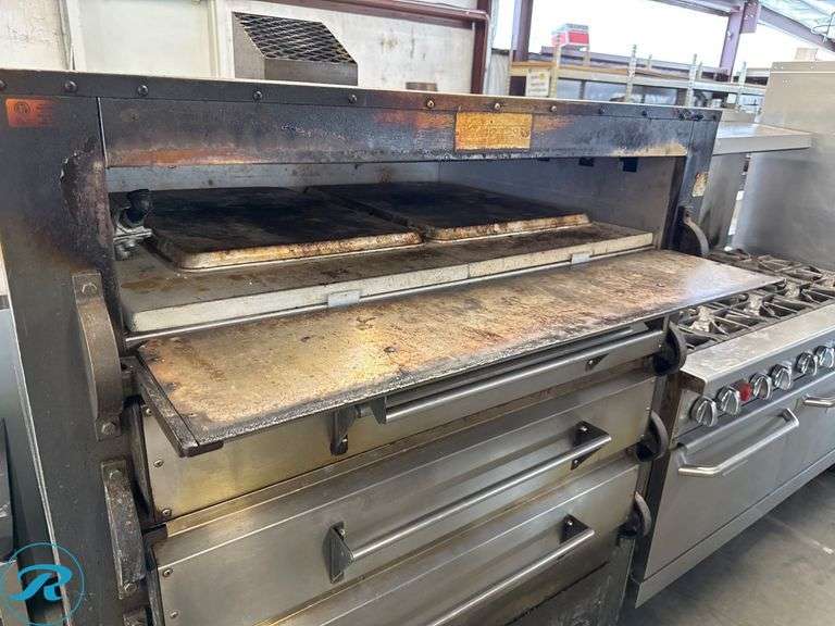 Peerless 2348P Pizza Deck Oven With Four Decks, Gas - Roller Auctions