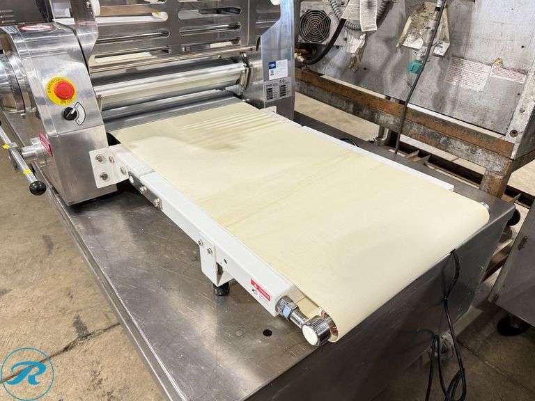 Estella 348DSC67 Countertop Dough Sheeter - Roller Auctions
