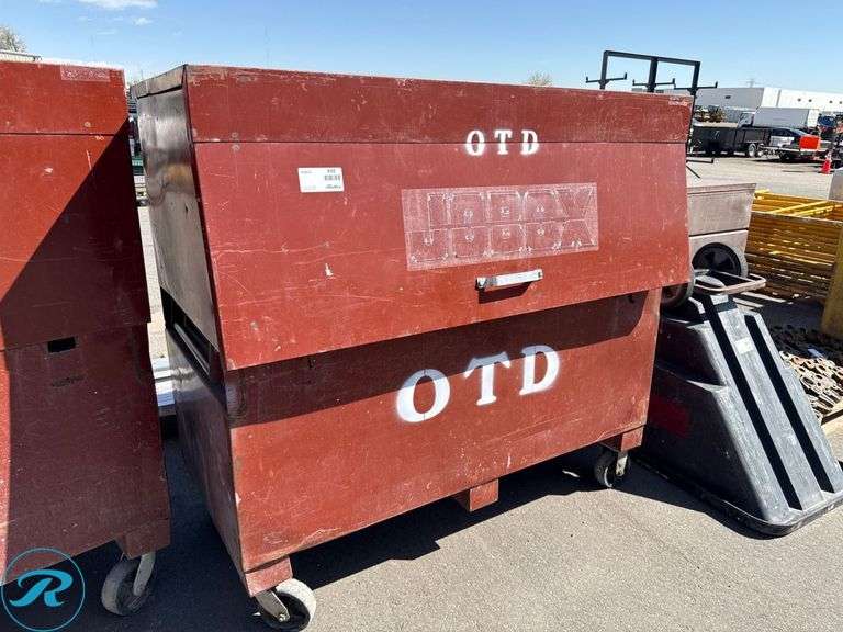 Red Jobox Industrial Tool Storage Chest with Casters - Roller Auctions