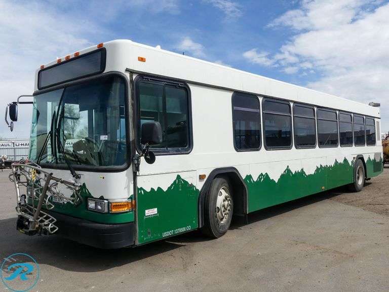 2011 Gillig G27D102N4 RWD 81-Passenger Transit Bus - Roller Auctions