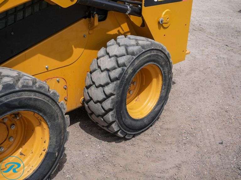 2014 Caterpillar 236D Skid Steer Loader - Roller Auctions