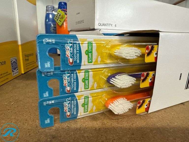 (4) Boxes of Kids Crest Toothbrushes, 6 Brushes Per Box - Roller Auctions