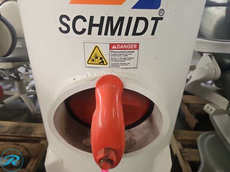 Schmidt 3.5CF Portable Abrasive Blaster, 150 psi - Roller Auctions