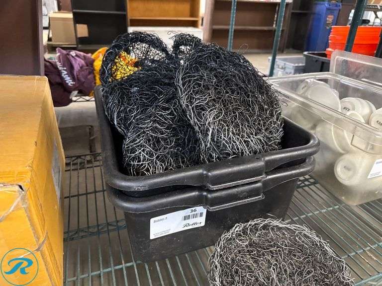 Wire Mesh Baskets and (2) Bus Tubs - Roller Auctions