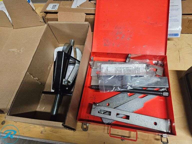 Posi Lock Jaw Puller and Proto Puller Set - Roller Auctions