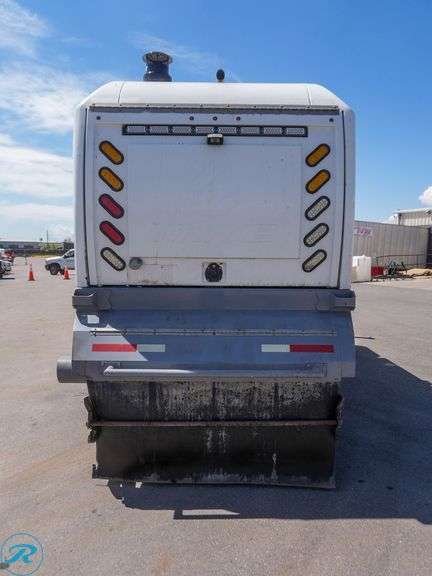 2016 Wayne Gladiator Street Sweeper On International 4300 Chassis ...