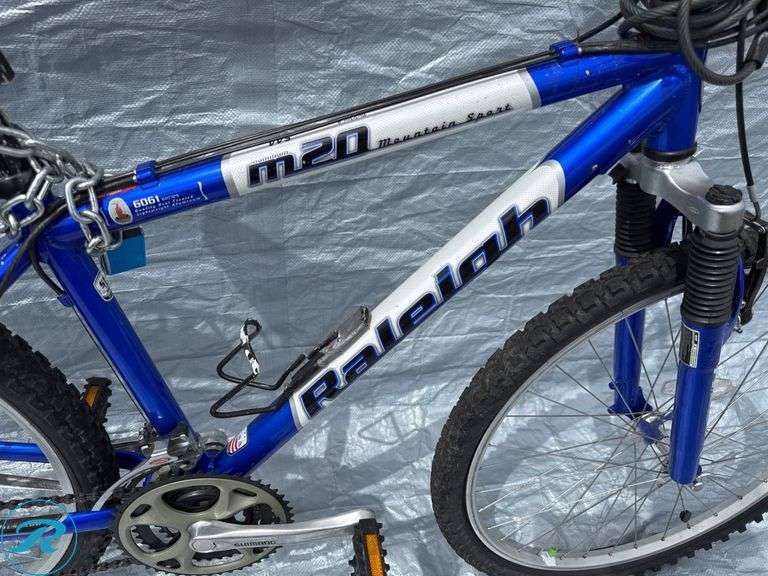 Raleigh M20 Mountain Sport Bicycle with Front Suspension - Roller Auctions
