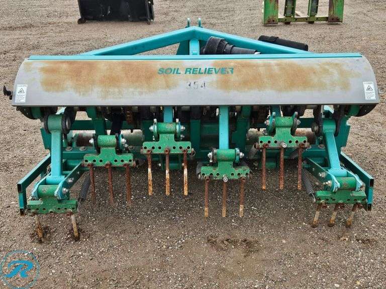 Southern Green SR72 72" Soil Reliever, 3-PT, PTO-Driven - Roller Auctions