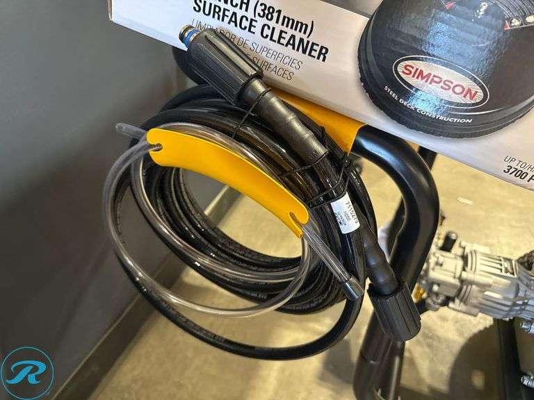 DeWalt DXPW61147-S Gas-Powered Pressure Washer with Simpson 15-Inch ...