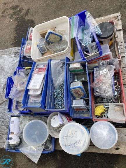 Assorted Pallet of screws, fasteners and washers - Roller Auctions